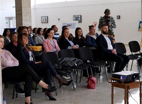 Междинна конференция за напредъка на проекта за Младежки център Габрово Daily