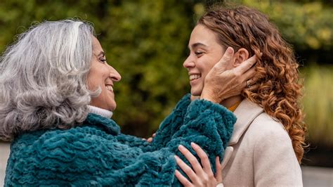 Love Hurts Outdated Love Phrases That Should Be Banned Hours World