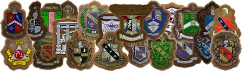 Greek Crest Paddle Tramps