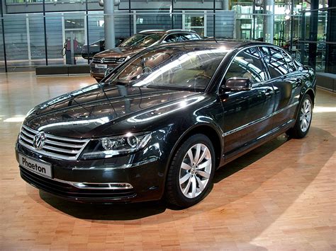 Automotive I Visit The Phaeton Manufaktur In Dresten 2010