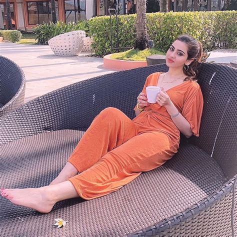 Hritiqa Chhebers Feet