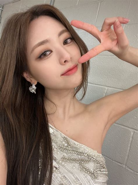 Yunas Armpit Stubble 😋 Itzy Rkpoparmpit