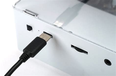 This Transparent Old Babe Cassette Player Combo Can Also Serve As Bluetooth Speaker Yanko Design