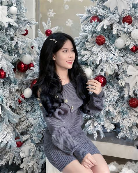 Nguyễn Thị Thúy Viên Thv17 • Instagram Photos And Videos