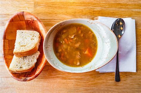 전통적인 아이슬란드 양 굴 라 시 및 빵 여름 시간 실내 아이슬란드 아이슬란드에 대한 스톡 사진 및 기타 이미지 아이슬란드 요리하기 식품 상태 건강에 좋지 않은 음식