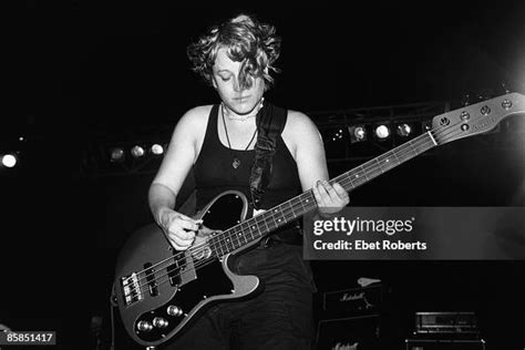 Photo Of L7 And Jennifer Finch Jennifer Finch Performing On Stage News