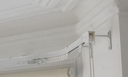 Bay Windows A Guide To Choosing The Right Poles Or Tracks Moghul Interiors