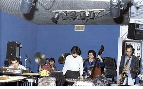 Stage Presence How Do You Deal With That As A Keyboard Player The Keyboard Corner Music