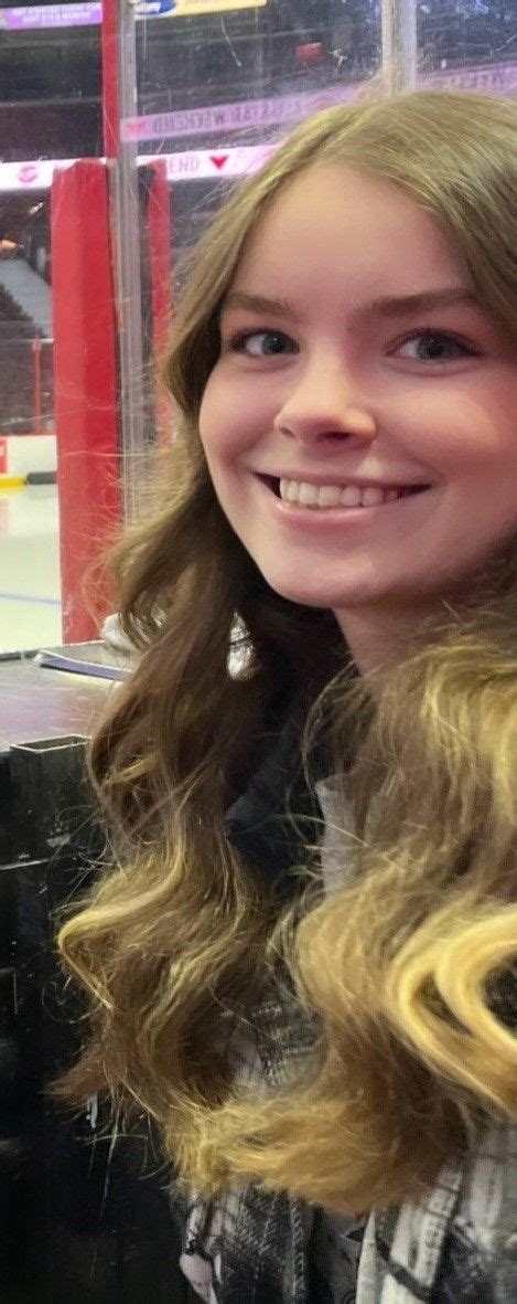 Bella At Ice Rink Male43can