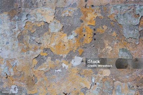 주황색과 파란색 음영으로 칠해진 질감 있는 벽의 클로즈업 샷 0명에 대한 스톡 사진 및 기타 이미지 0명 거친 건설 산업 Istock