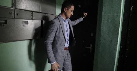 За пореден път Борис отиваше да види новата си любов но вратата не беше отворена от красива