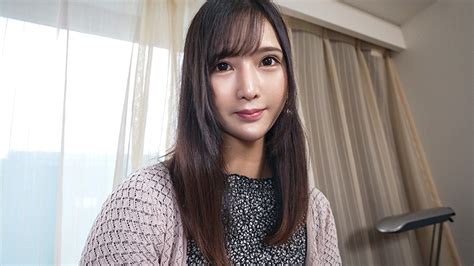 「顔出し！素人女子大生！現役学生モデルすずちゃん 21 身長170cm別世界のスーパー美ボディ。乳首ビンビンに勃起してうねる連続中イキ！モデル