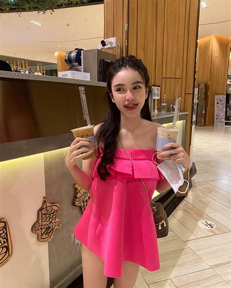 เซี้ยะเว่อร์ “ขนม ศศิกานต์” ภรรยา “ครูเต้ย อภิวัฒน์” ดีกรีดาวมหาวิทยาลัย