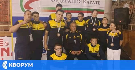 Станислава Йорданова и Айча Ахмед от Дулово с медали от Националната