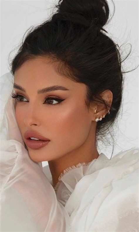 Pin By Kahla Zatkovich On Make Up Beautiful Girl Makeup Pretty