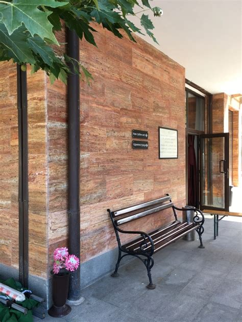 Облицовка на стени Естесвен камък Булстоне 12 ЕООД