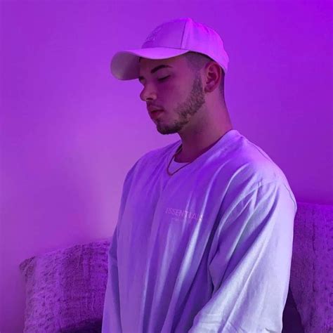 Joshbigosh Enjoy Fitness Groom Outfit People Laughing