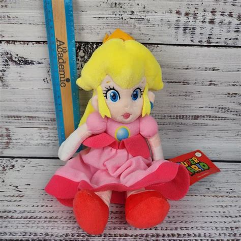 Super Mario Princess Peach Nintendo 12 Inch Plush Doll Toy Stuffed