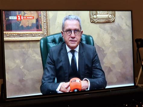 Vovo On Twitter Данчо от вкъщи щот не му стиска да отиде пред БНТ Ccix3zlabl