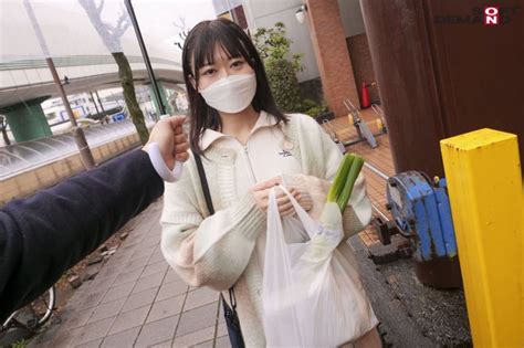 前回の撮影で処女喪失してから1ヶ月セックスで気持ち良くなってみたいと再出演緊張しっぱなしの初デー 417697 人気AV女優観察日記 無料アダルト動画大全集