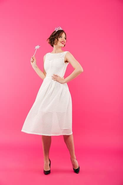 Portrait D Une Jolie Fille Photo Gratuite