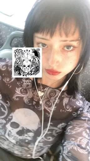 Pin By Girlblogger On Kim Hair Cuts Pretty People Makeup Looks