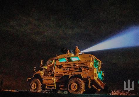 Нічна атака на Київщині уламки дронів пошкодили будинок