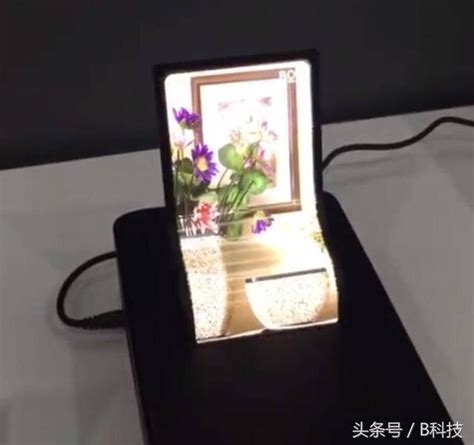 打破韓系廠商壟斷！京東方正式宣布柔性amoled屏量產！ 每日頭條