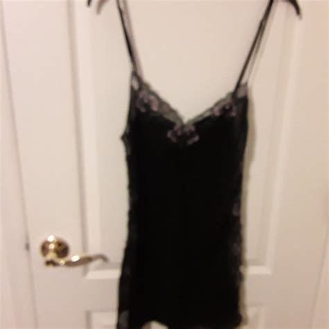 Shirley Of Hollywood Intimates And Sleepwear Nwot Lace Wrose Applique