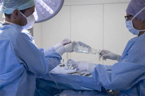 Immer Mehr Frauen Lassen Sich Brüste Verkleinern Nauch