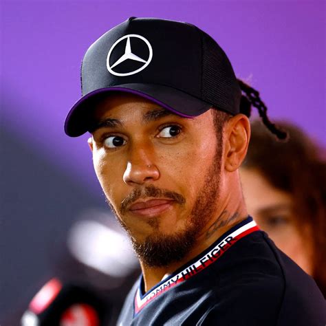 Los Números De La Pobreza Y La Larga Mano Vaticana