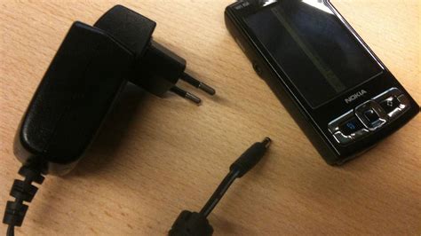 Eerste Universele Telefoonlader Gepresenteerd Omroep Brabant