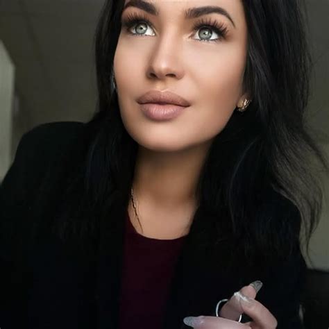 Виктория Крестовская Krestovskaya Vika • Threads Say More