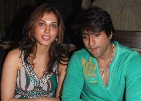 Isha Koppikar E Inder Kumar