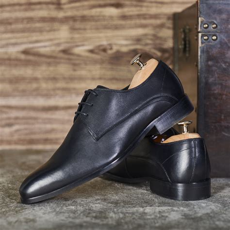 Find The Black Formal Shoes For Men Roberto Morino