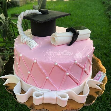 Pastel De Graduación Celebrate With A Delicious Cake