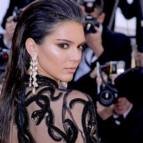 Kendall Jenner Zodiac Photos Astrologytoyou Com