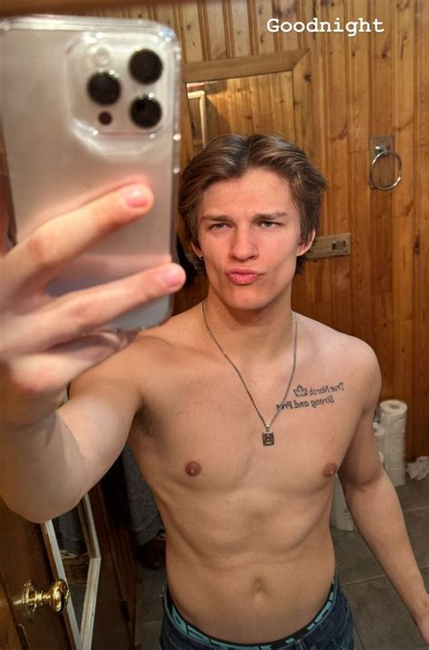 Picture Of Alex Sampson In General Pictures Alex Sampson 1679263583  Teen Idols 4 You