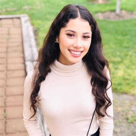 Rough Her Face Up Scrolller