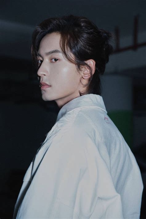 Biodata Dan Profil Zhang Zhe Han 张哲瀚