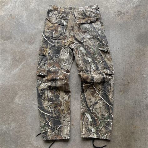 Real Tree Camo Cargo Pants Size 32 34 Waist 9 5 Depop