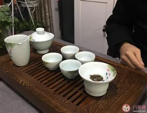 泡茶要不要盖盖子 泡茶怎么泡才好喝 八宝网