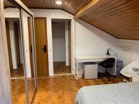 Quarto Suite Casal Corroios Entrada 10 Outubro Corroios • Olx Portugal