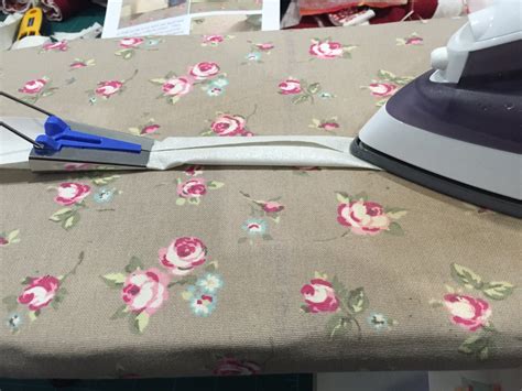 Tutorial Tuesday Single Fold Quilt Binding — Online Quilt Courses And Quilt Patterns From The