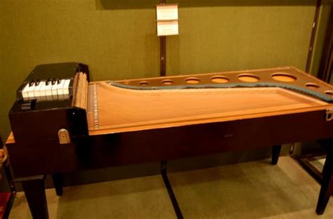 A Russian Autoharp R Autoharp