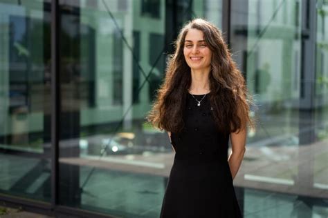 Setareh Maghsudi Hilft Bei Unsicherheit Zu Entscheiden Newsportal Ruhr Universität Bochum