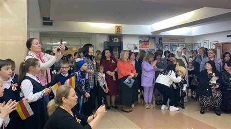 Зæрдæвæрæны майы 15 æм бон æппæт Ирыстон 20 азы дæргъы бæрæг кæны ирон æвзаджы бæрæгбон Уый