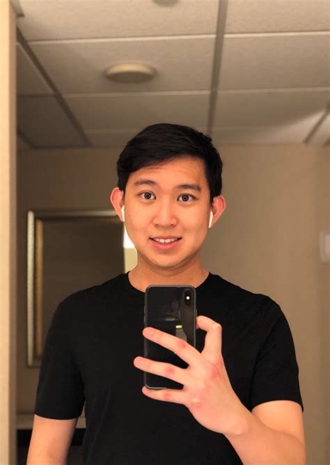 People Following Zheng Hao Tan