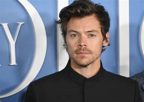 51 Best British Singers The U K S Most Prominent Vocalists
