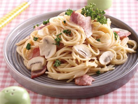 奶油培根義大利麵 料理123